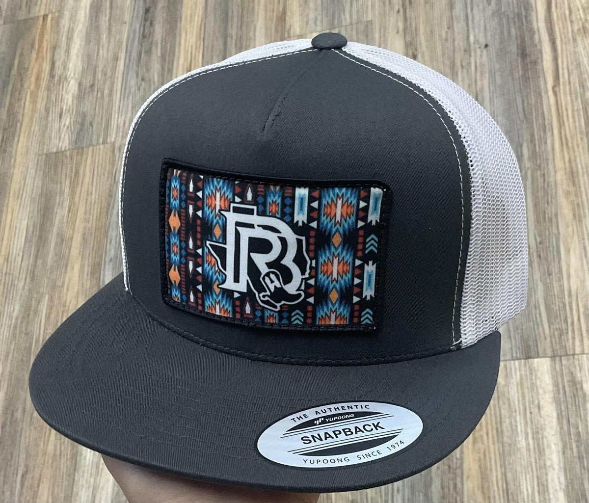 Gustavo “ | WESTERN AZTEC CAPS BY BR GRAY/WHITE – Botas Rojero