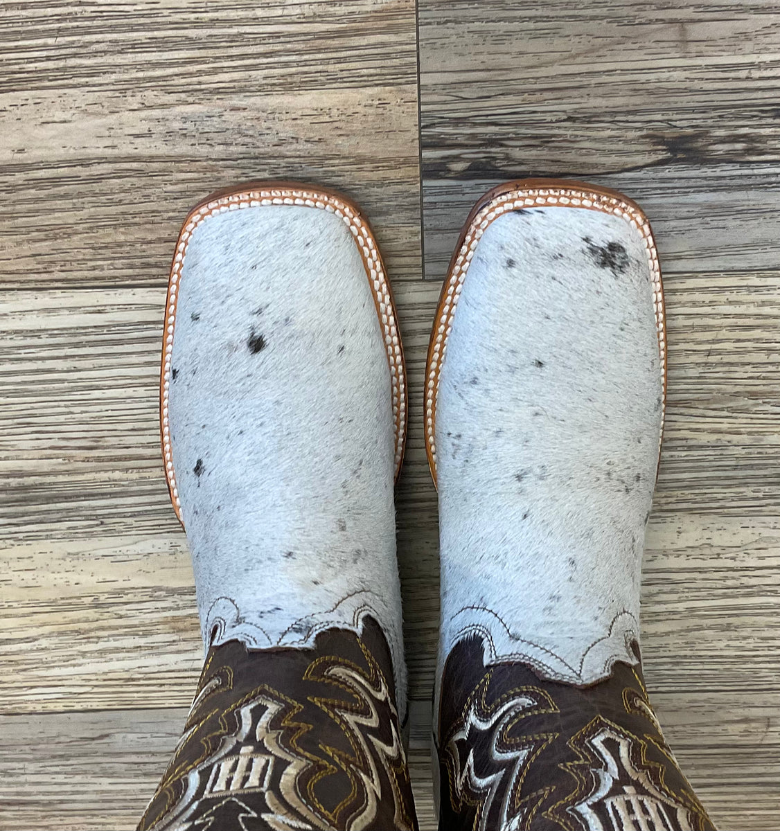 WOMEN’S COWHIDE BOOT – Botas Rojero